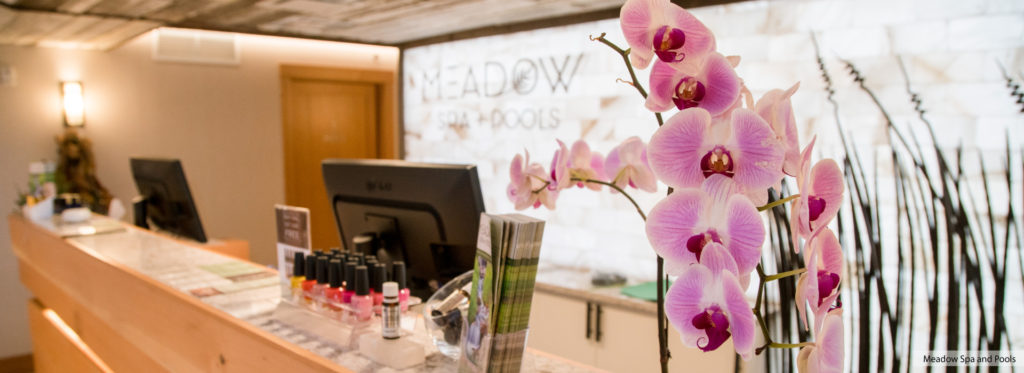 Meadow Spa and Pools at the Moose Hotel and Suites (403) 760-8577